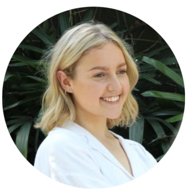 Native Trainer Laura - English Today